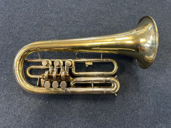 Hug & Co Teleskop Bb Rotary Flugelhorn €549 – The Brass-Shop
